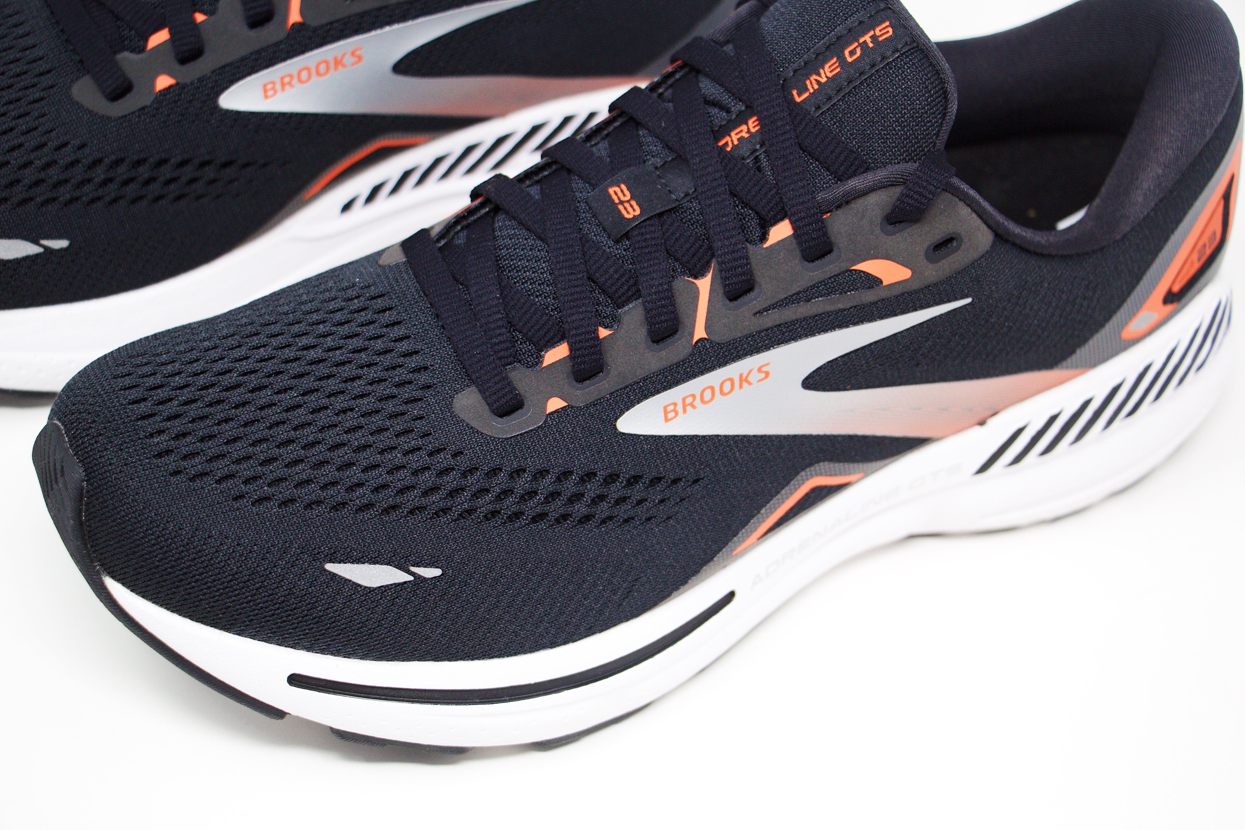 MEN'S RUNNING SHOES – Nick Rivett Sport